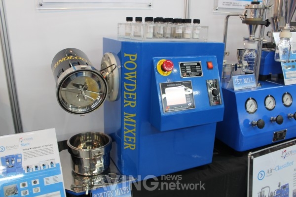[KOREA LAB 2011] 케이엠텍, 최대 30RPM으로 회전하는 'Powder Mixer'