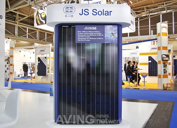 중국 JS SOLAR, 단결정 태양광 모듈 'JS 250M60-24V' 선보여