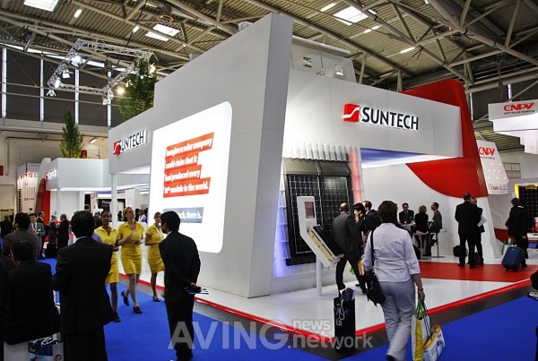 중국 Suntech-Power, 효율 13.9% 다결정 태양광 모듈 'STP 230-20/Wd' 공개