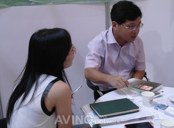 [PIS 2011 현장] 중국 Hengli, 흡한속건 기능으로 스포츠웨어 제작에 적합한 'Coolpass' 원사 소개