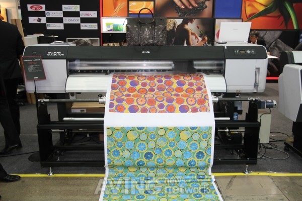 [KOSIGN 2011 현장] 한국엡손, 듀얼 어레이 프린트 헤드 탑재한 '엡손 스타일러스 프로 GS6000'