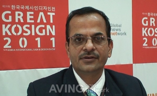 [KOSIGN 2011 영상] 인도 바이어 'Sunil Purohit', "새로운 제품 보기 위해 방문"