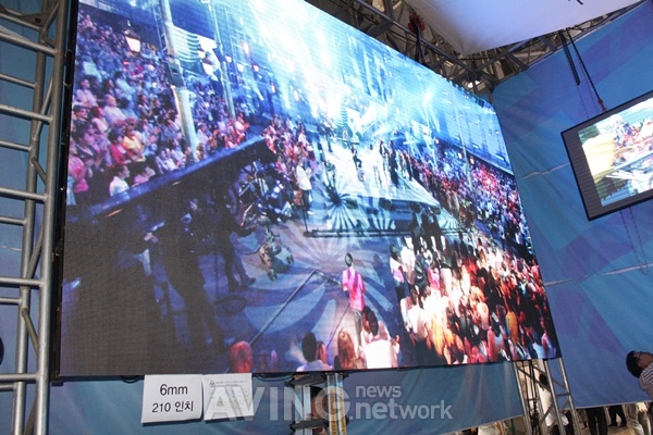 [LED EXPO & OLED EXPO 2012 현장] ICG, 방열 및 내구성 특화된 'Trin HD LED Screen' 전시