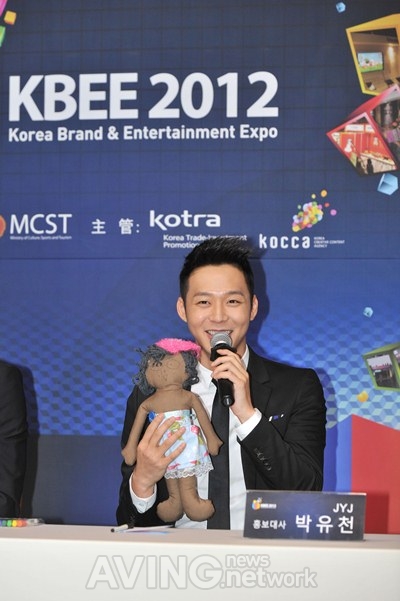 최정상 한류스타 JYJ, 한일교류종합전 'KBEE 2012' 공식 홍보대사 위촉식 개최