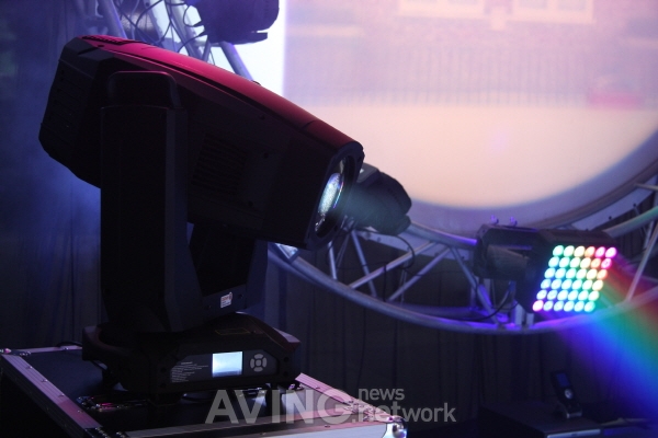 [KOBA 2014] 엘에스미디어, 고효율 LED 무대조명 시스템 선보여