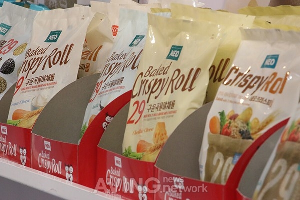 [Made In Korea] Kongjeolmi, the Perfect Combo of Bean Powder and Rice Snack