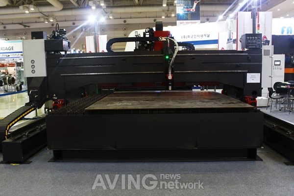 [WELDING KOREA 2018] 코텍, PLATE DRILLING & CUTTING MACHINE 'Twin-X' 전시