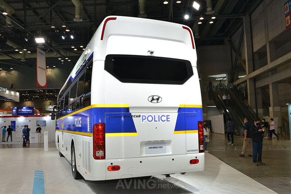 현대자동차, H2 MEET 2022서 완충 시 최대 550km 주행 가능한 ‘수소전기 경찰버스’ 공개