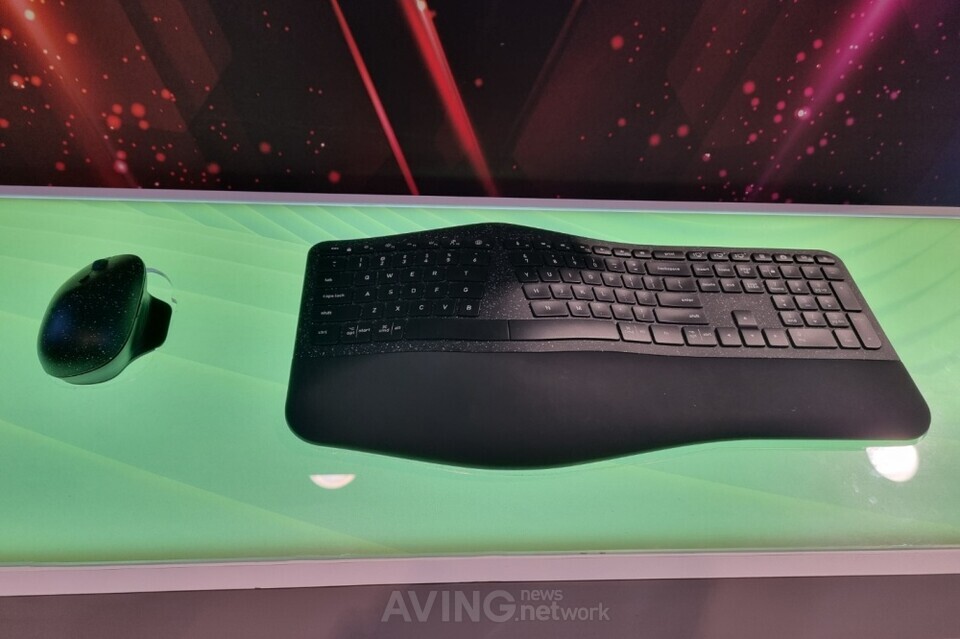 타거스, CES2023서 친환경 기술 탑재한 스마트 키보드로 혁신상 수상… “사용자 친화적 설계와 태양광 에너지 기술 결합!”