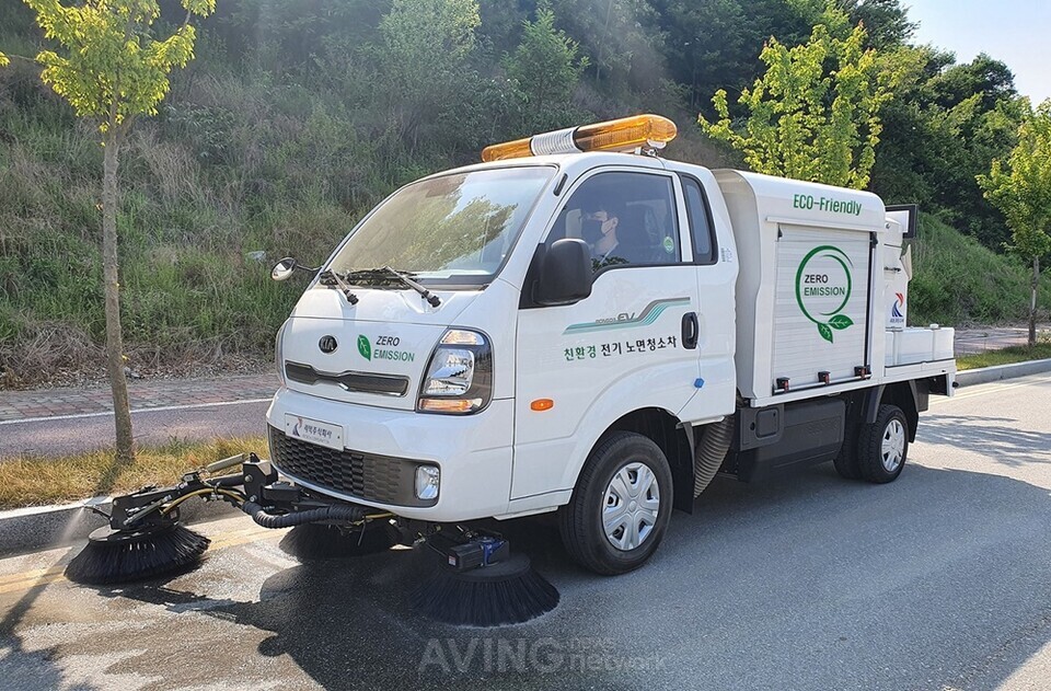 리텍, 친환경 1톤 전기노면청소차 조달청 ‘우수제품’ 지정... “제품 라인업 지속 확대할 것!”