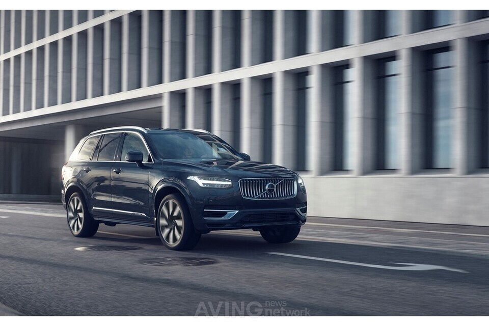 볼보자동차 XC90 & XC90 리차지 PHEV, 美 IIHS 충돌 안전테스트서 최고 등급 획득