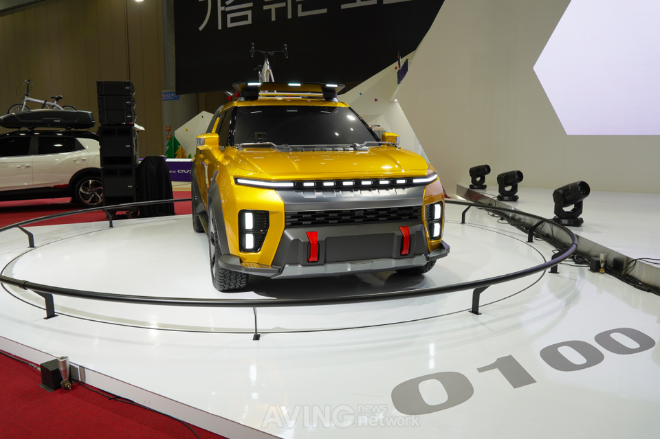 KG모빌리티, 2023 서울모빌리티쇼서 새로운 사명 선포하며 ‘토레스 EVX’ 공개... 국내 유일무이 중형급 정통 전기 SUV!