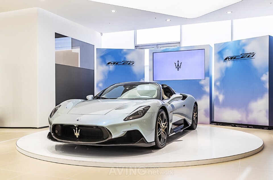 마세라티, 슈퍼 컨버터블 ‘MC20 첼로(Cielo)’ 국내 첫 공개... “마세라티 레이싱 DNA 계승한 강력한 퍼포먼스”