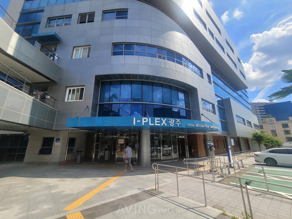 [광주 AI 초대석] "창업·실증하려면 'AI 광주'로 오세요!"… 박장곤 광주TP 'I-Plex' 센터장 직무대리 인터뷰