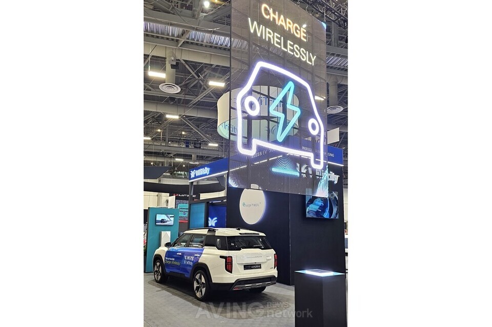 KG 모빌리티, CES 2024서 무선충전플랫폼 상용화 기술 탑재된 토레스 EVX 선보여... “WiTricity 자기공명기술 적용”