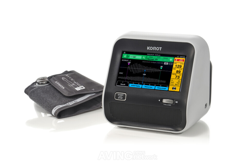 코르트, KIMES 2024서 다기능 전자 혈압계 ‘KOROT P3 Accurate’ 선보인다... “동맥음 청진과 그래프화 기능으로 정밀 측정 지원!”