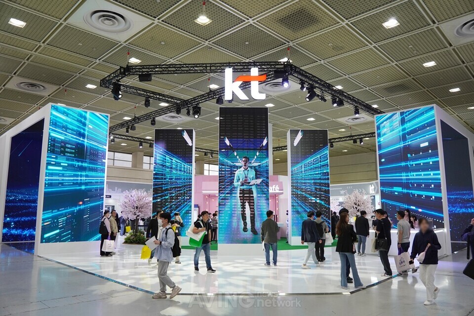 KT, 2024 월드IT쇼 참가... 학교·일터·이동·상점 등 ‘일상 생활 속 AICT’ 공개!