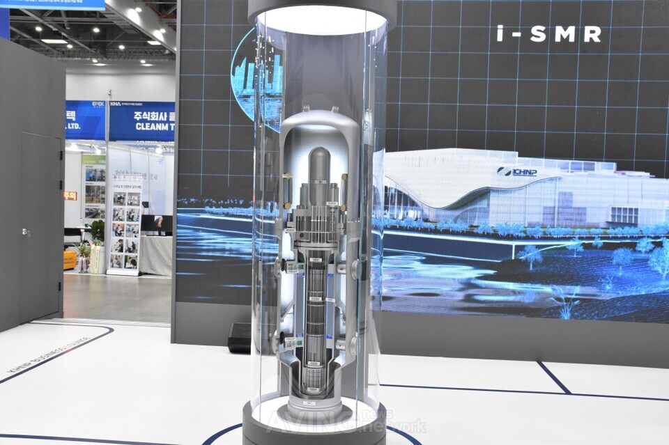 한국수력원자력, 2024 대한민국 전기산업엑스포서 ‘혁신형 소형모듈 원자로 i-SMR’ 선보여... “안전성과 유연성 갖춘 ...