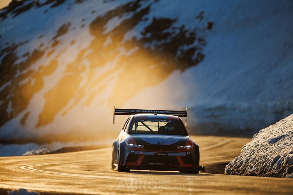 현대자동차, 美 '파이크스 피크 힐 클라임' 대회서 양산형 전기차 최고 기록 달성