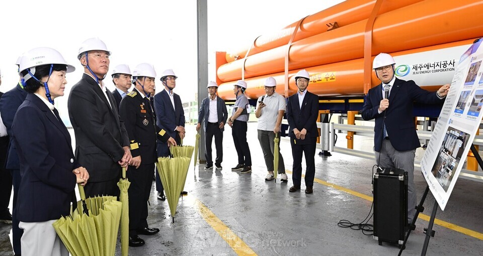 현대차그룹, 제주에 소방관 회복지원 수소전기버스 기증... “국민의 안전 책임지는 영웅들에게 지원 아끼지 않겠다!”