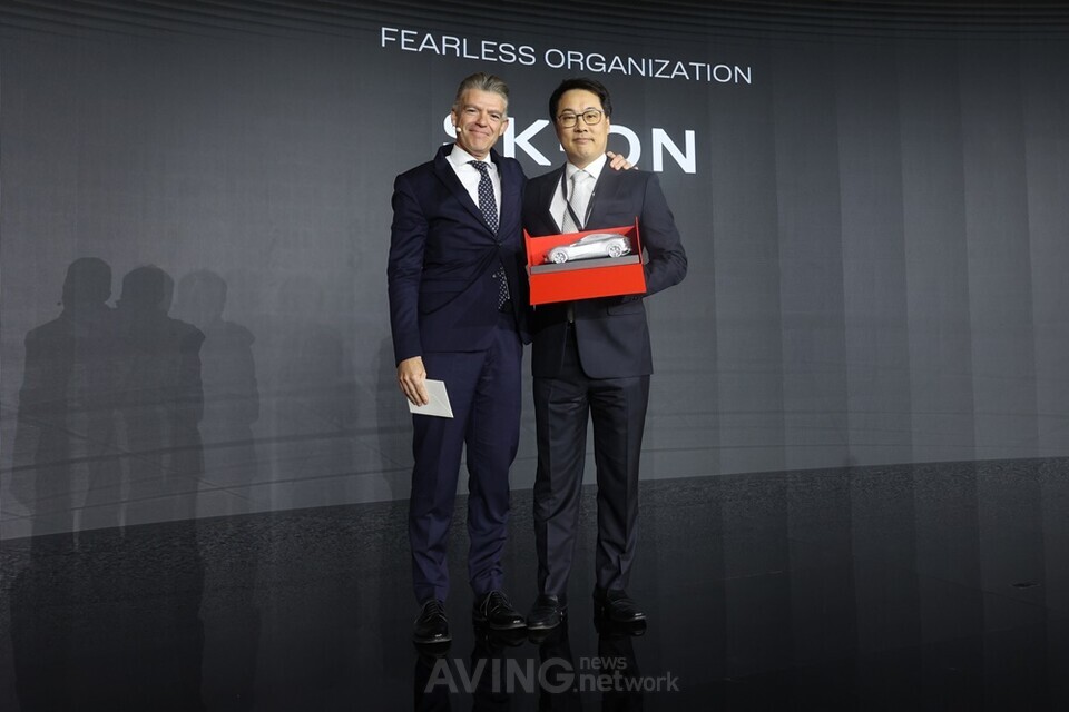 SK온, 페라리 2024년 우수 공급사로 선정… “우수한 기술력 인정받아”