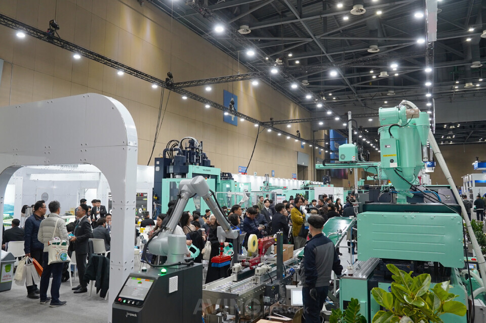 우진플라임, KOPLAS 2025서 친환경·고품질 사출성형 솔루션 대거 공개... “고객과 업계 목표 달성에 기여”