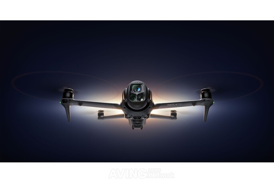 DJI, ‘Mavic 4 Pro’ 선보여... “모든 각도서 창의적인 항공 촬영을 위한 새로운 가능성 제시”