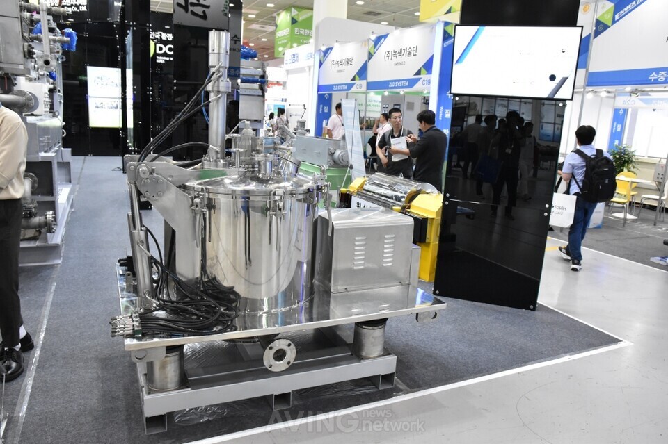 동일캔바스엔지니어링, ENVEX 2025서 수직형 필터프레스로 ‘슬러지 탈수 성능 혁신’ 적극 알렸다!