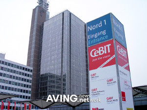 CeBIT2006 첫 날, CeBIT의 두 얼굴