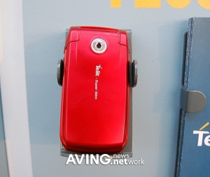 [이태리휴대폰] 강렬한 붉은 색상의 슬림폰 'Telit T200' - Telit 휴대폰 소개(7)