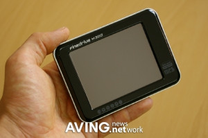 GPS와 DMB 내장하고도 두께가 18mm!!