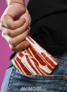 [세계의 디자인 소품] Thinkgeek, 독특한 Bacon wallet "먹지마세요~돈에게 양보하세요"
