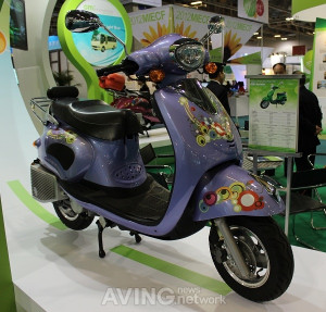 [MIECF 2012 현장] Green Mobility Innovations, 휴대용 배터리 장착한 전기스쿠터 'Proton ...